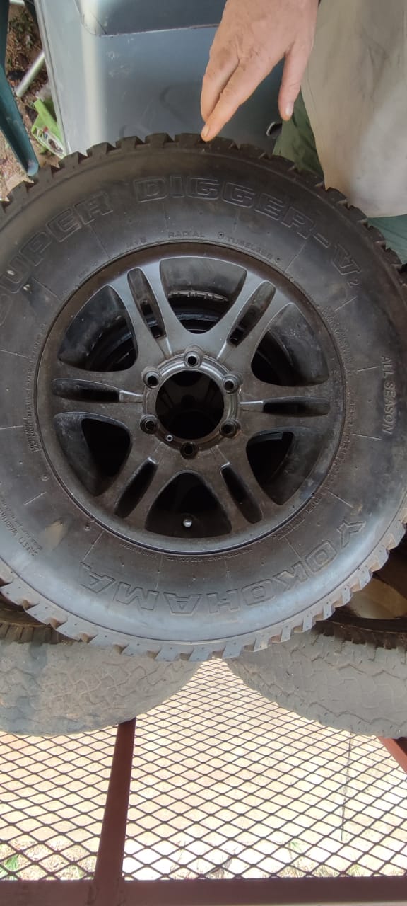 BAKKIE MAGS AND TYRES FOR SALE | Junk Mail
