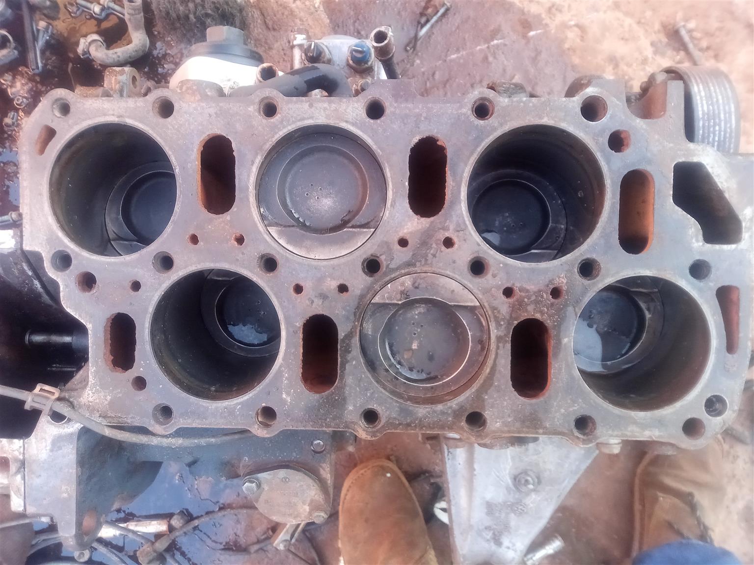 Hi I'm selling a VR6 AAA sub assembly it has new rings and bearings I'm ...