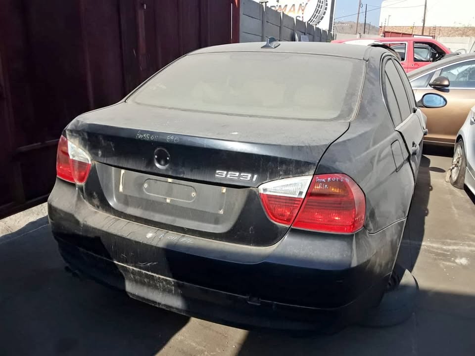 BMW E90 323I STRIPPING FOR SPARES | Junk Mail Marketplace