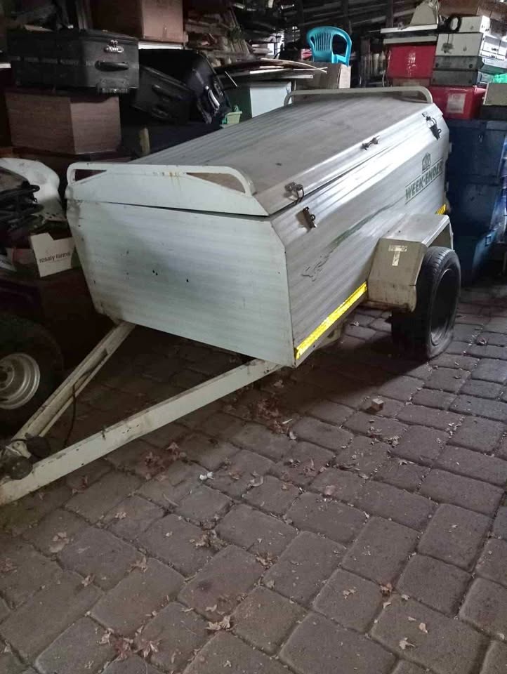 Trailer, Camp Master - Weekender | Junk Mail Marketplace