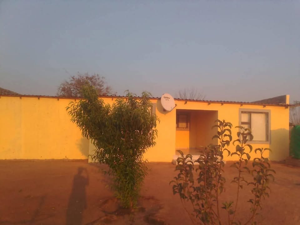 House For Sale at Sandfontein | Junk Mail Marketplace