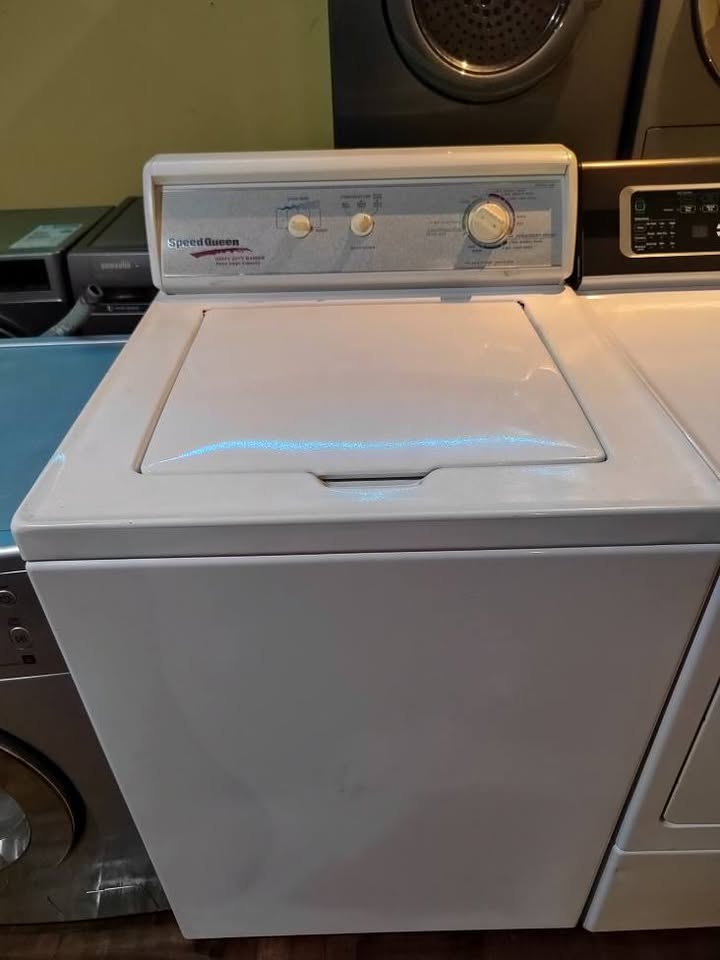 SPEED QUEEN WASHING MACHINE WORKING PERFECTLY | Junk Mail Marketplace