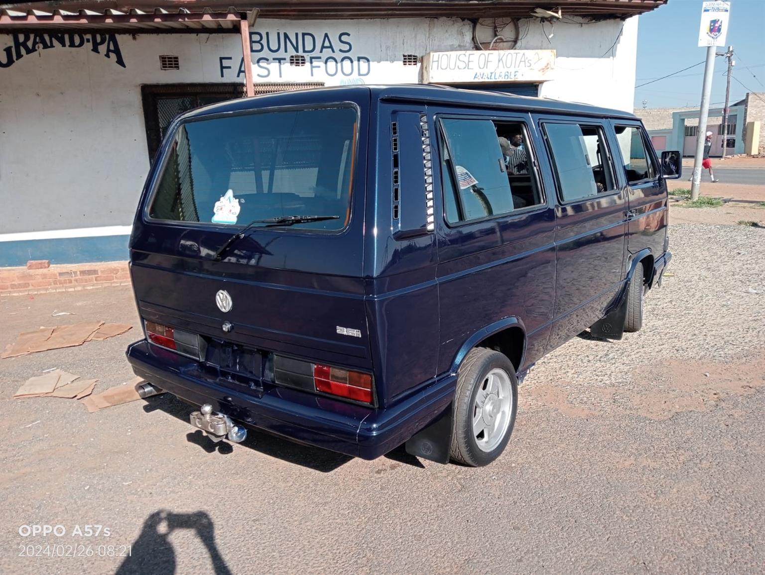 1999 Volkswagen Microbus 2.6i | Junk Mail