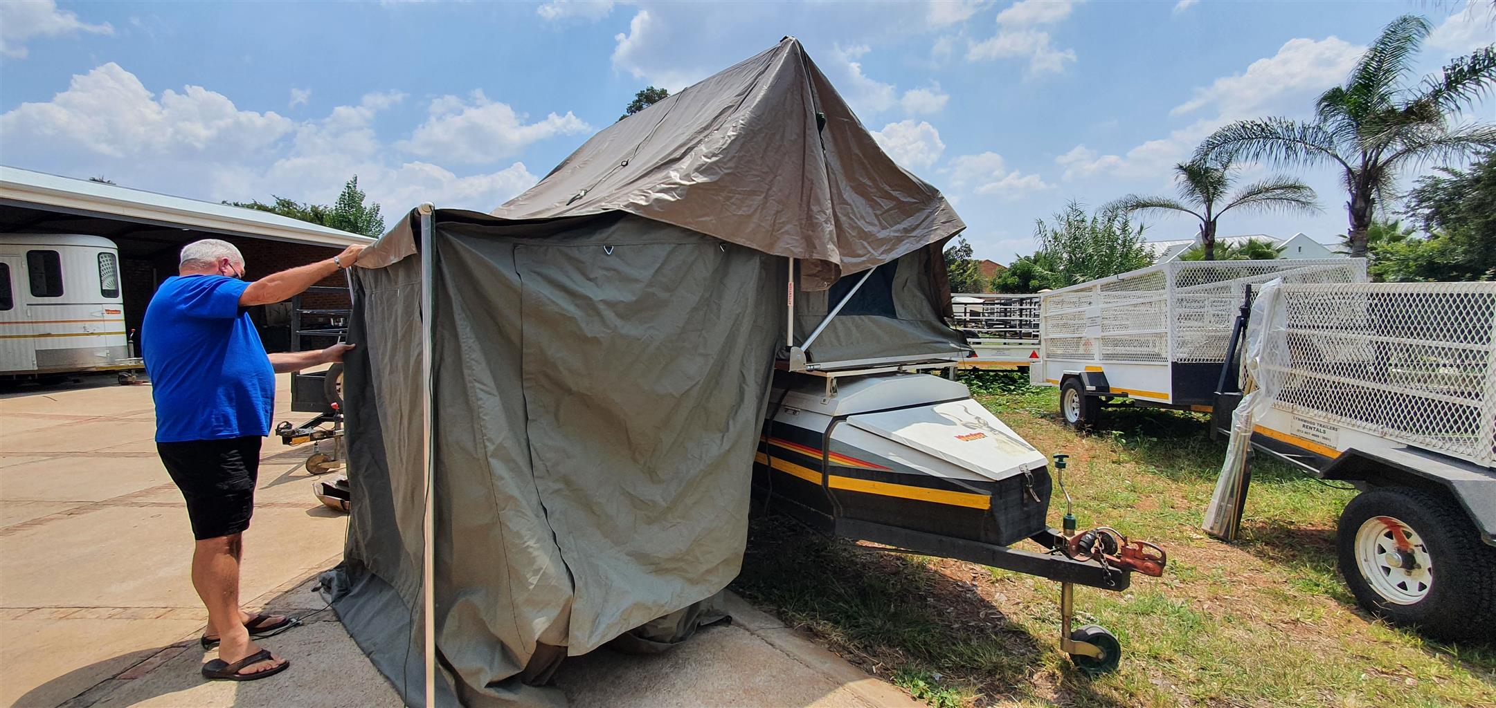Trailer with Tenco tent | Junk Mail Marketplace