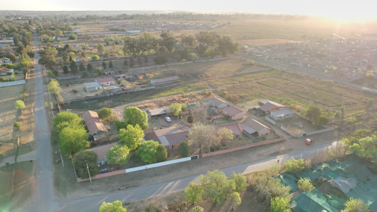 10 Fully Developed Houses with Tenants- 2.2ha Development Plan Of 28 ...