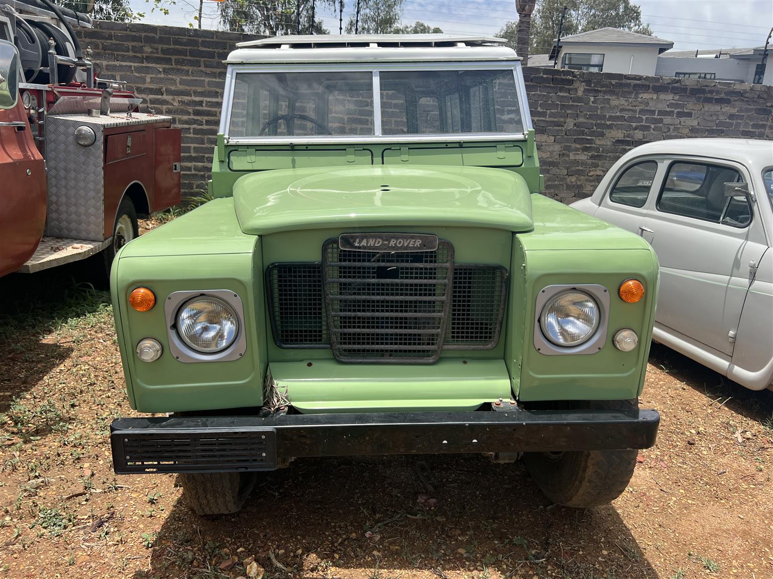 Land Rover 109 | Junk Mail Marketplace