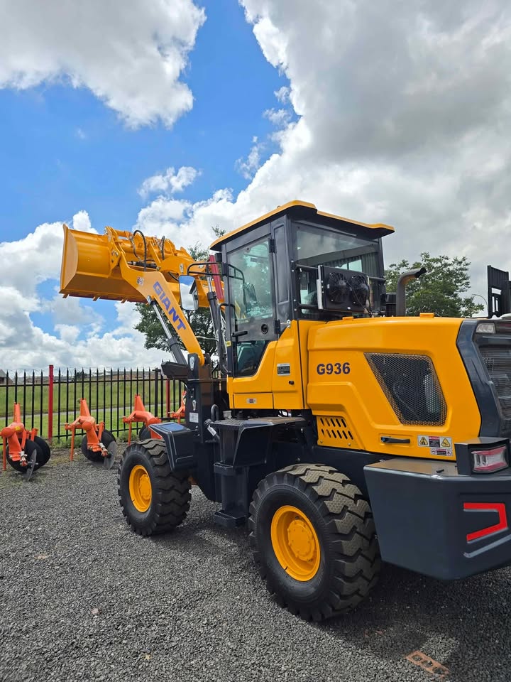 New Giant G936 1.8 ton wheel loaders for sale | Junk Mail Marketplace