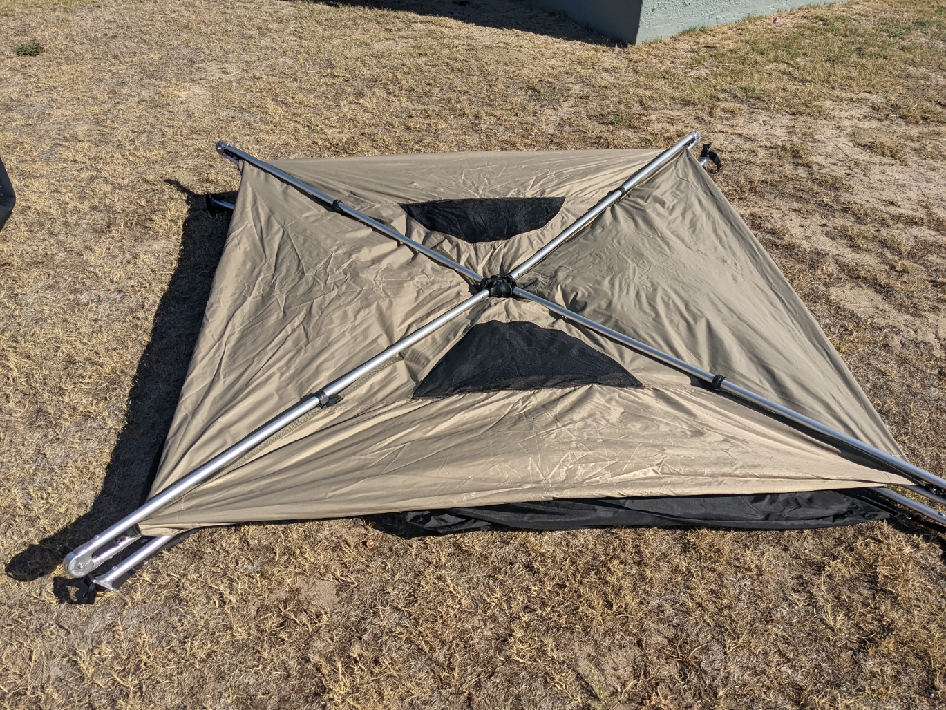 Natural Instincts Turbo Supreme 300 Tent | Junk Mail