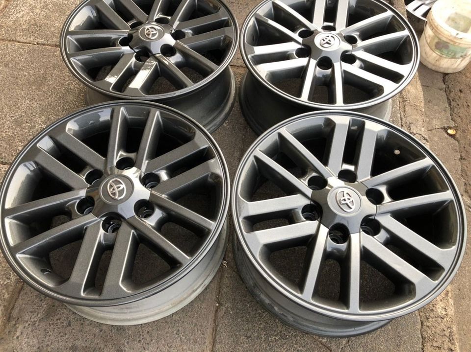 17 Inch Toyota Hilux and Fortuner mags for sale | Junk Mail