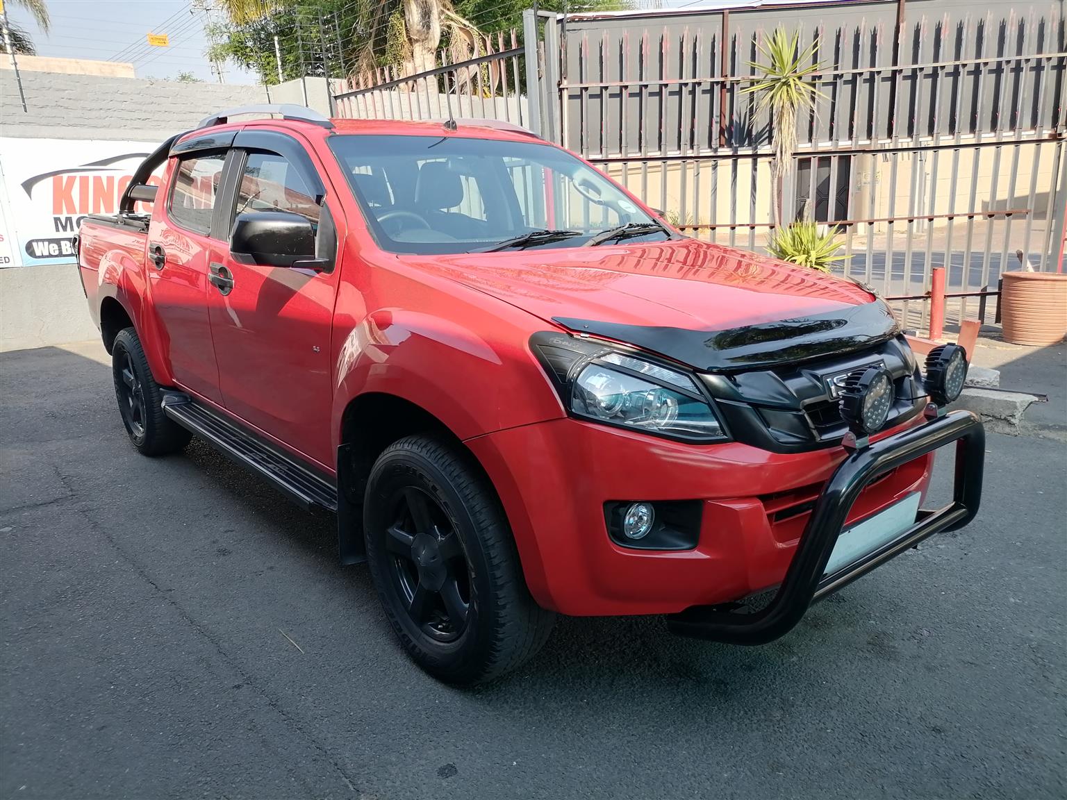 2015 ISUZU KB 300 D-TEQ LX 4X4 double cab For Sale | Junk Mail Marketplace