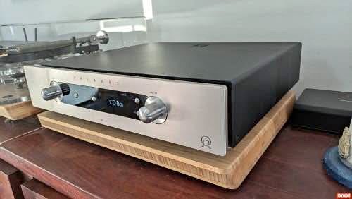 PRIMARE i32 Integrated 120 watt per channel with Remotr mint condition ...