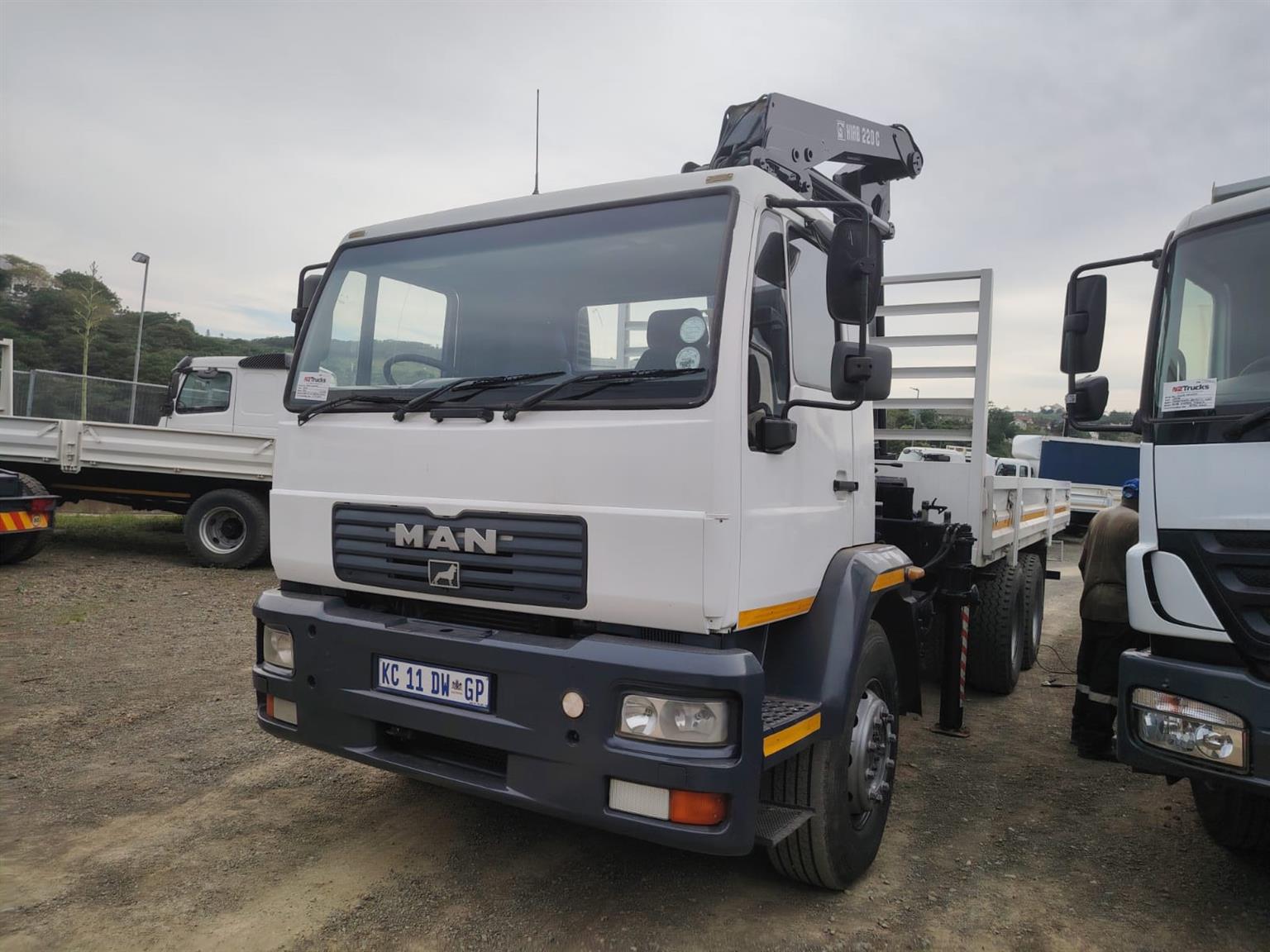 2006- MAN CRANE TRUCK,DROPSIDE BODY,22 TON HIAB CRANE WITH 2 EXTENSIONS ...