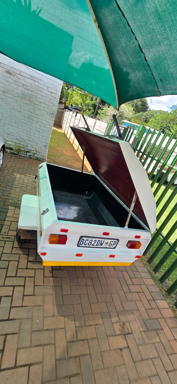 Venter trailer 6foot elite with roof rack in good condition | Junk Mail ...