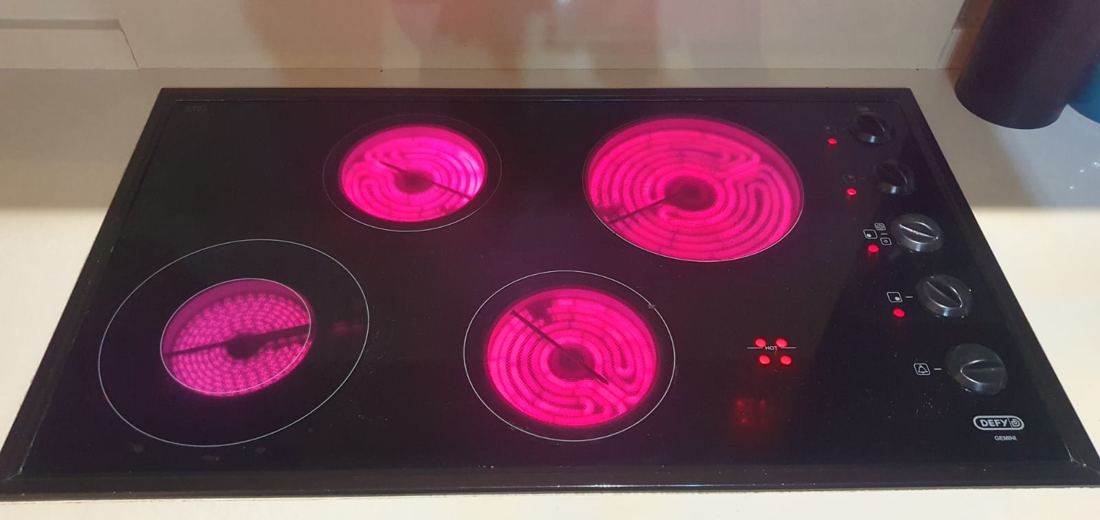 Defy counter top stove hob DHD338 Gemini range | Junk Mail