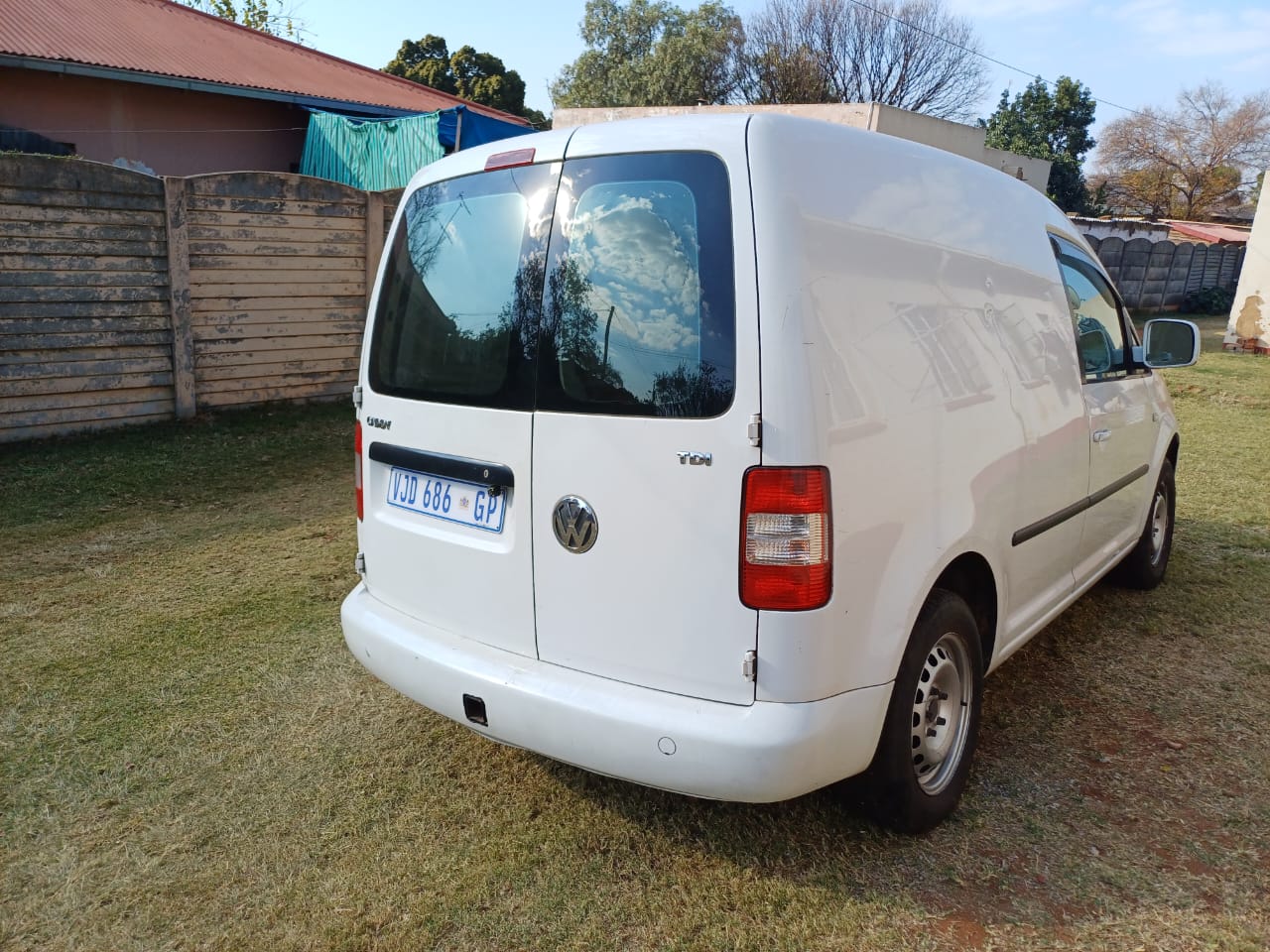 For Sale: Volkswagen Caddy Panelvan | Junk Mail