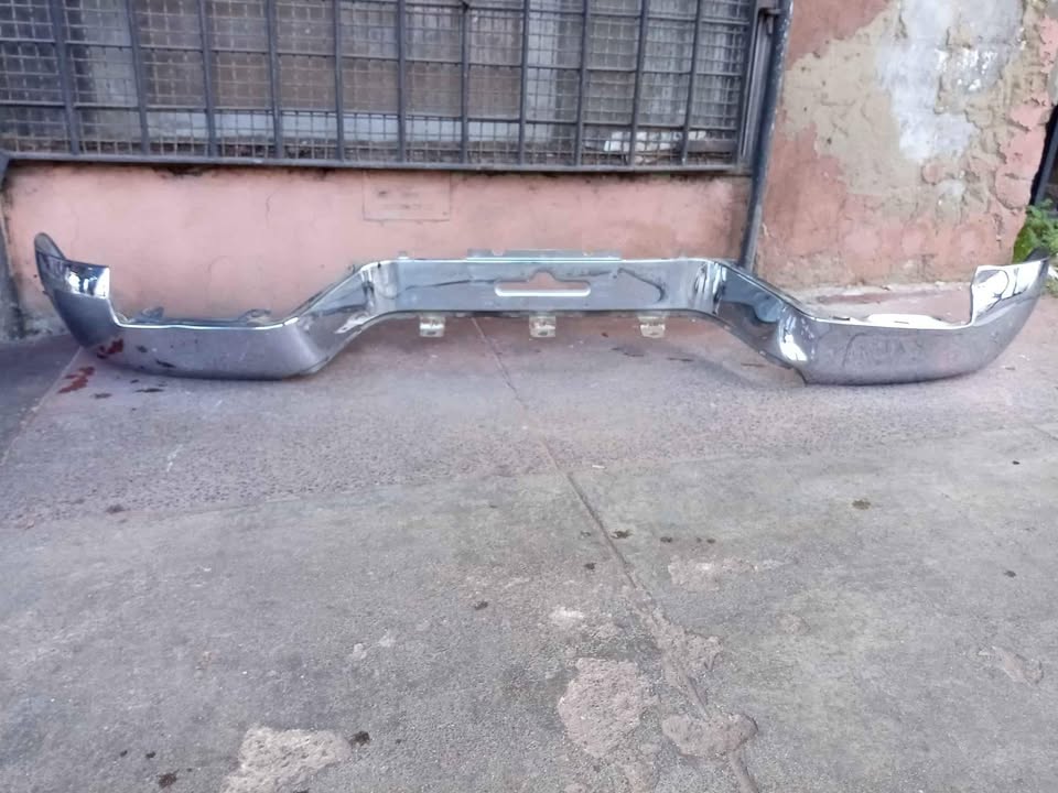Vw Amarok back bumper | Junk Mail Marketplace
