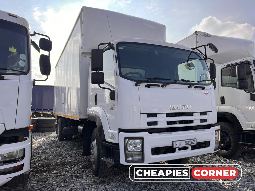 Isuzu 850 container in an immaculate condition for sale at an ...