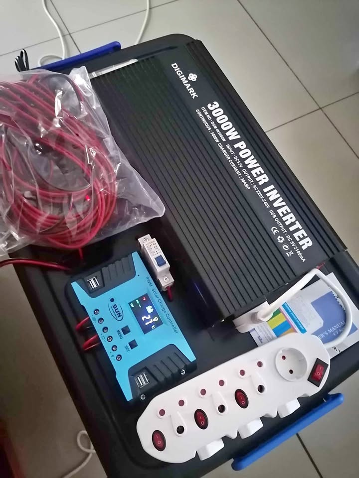 Power box,, Digimark 3000watt 12V power inverter, battery backup power ...