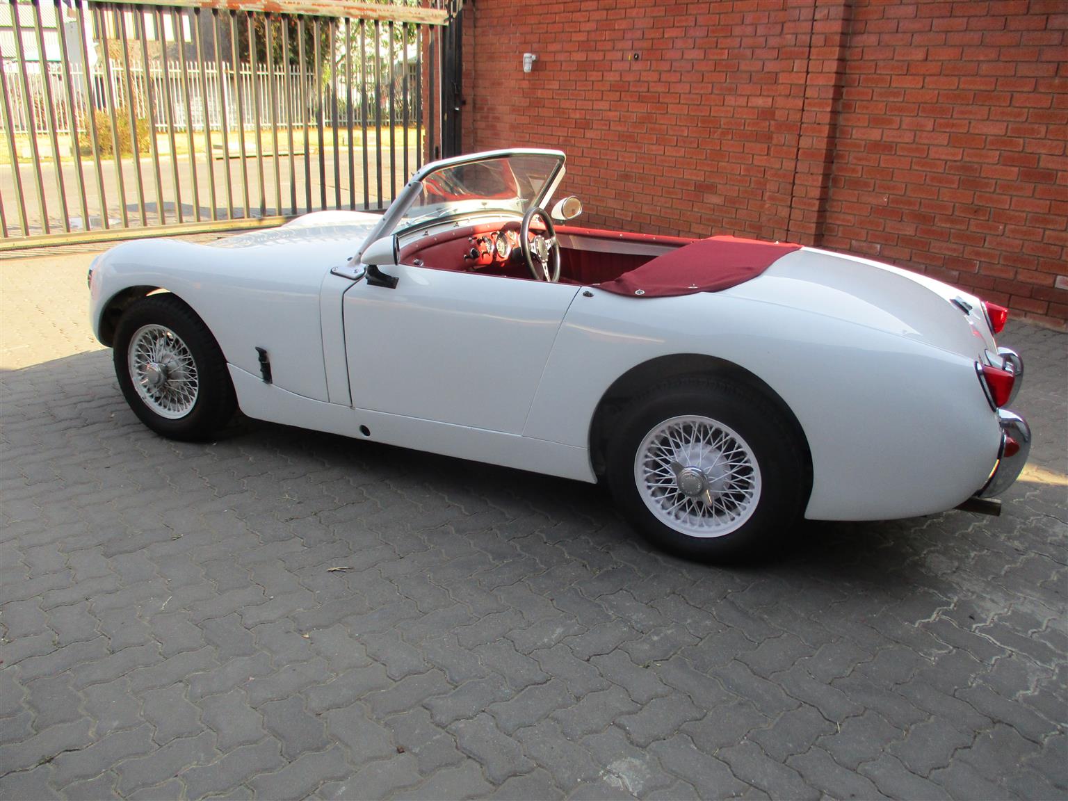 AUSTIN HEALEY FROG EYE SPRITE. | Junk Mail