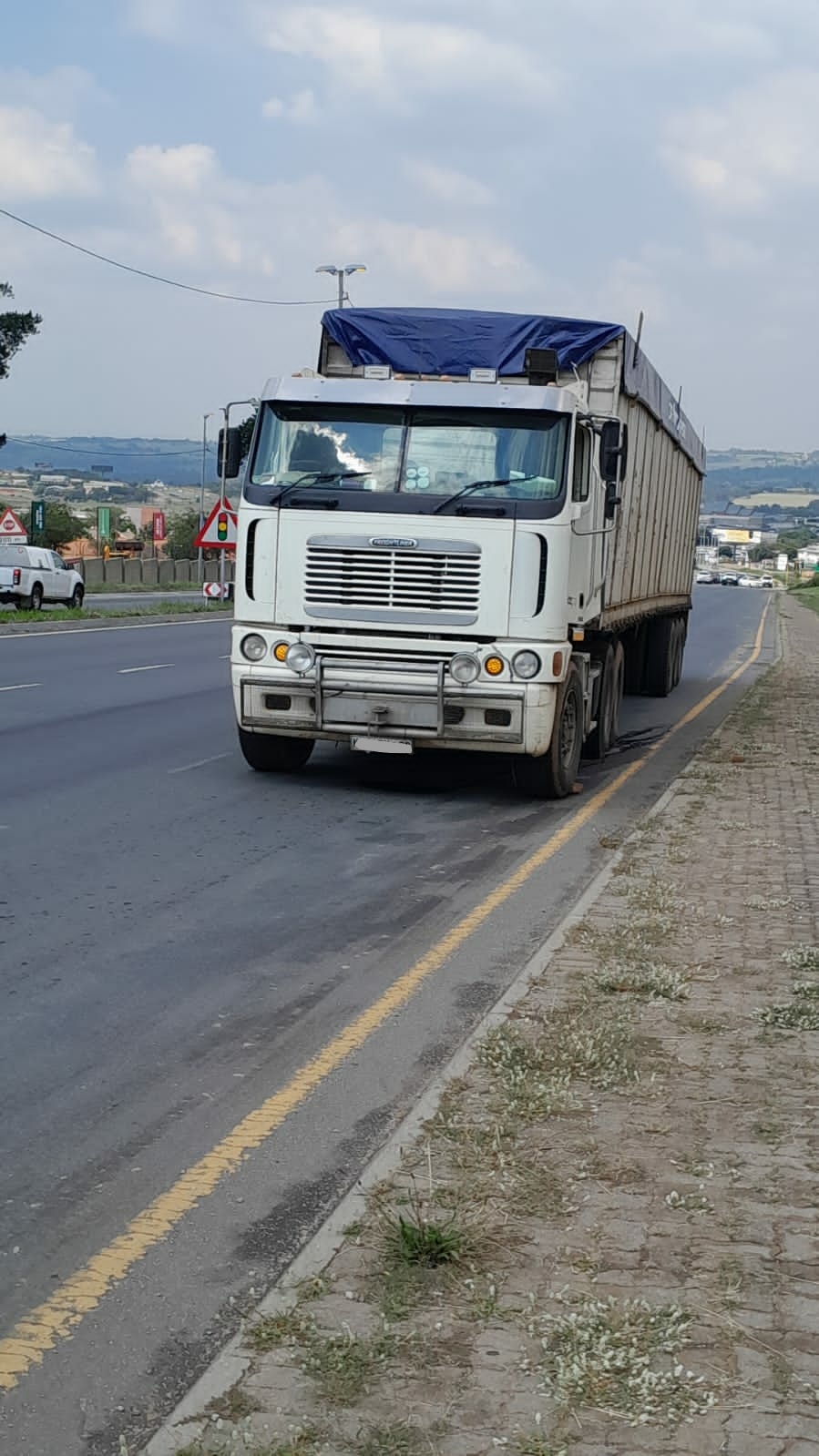 2014 Volvo FMX 440 Double Diff | Junk Mail