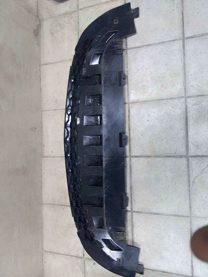 MERCEDES BENZ W447 V CLASS Splash Cover Splash tray | Junk Mail