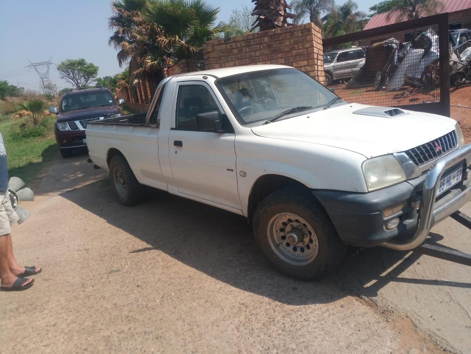Mitsubishi Colt 2.5 Single Cab 2005 Model Stripping For Spares | Junk Mail