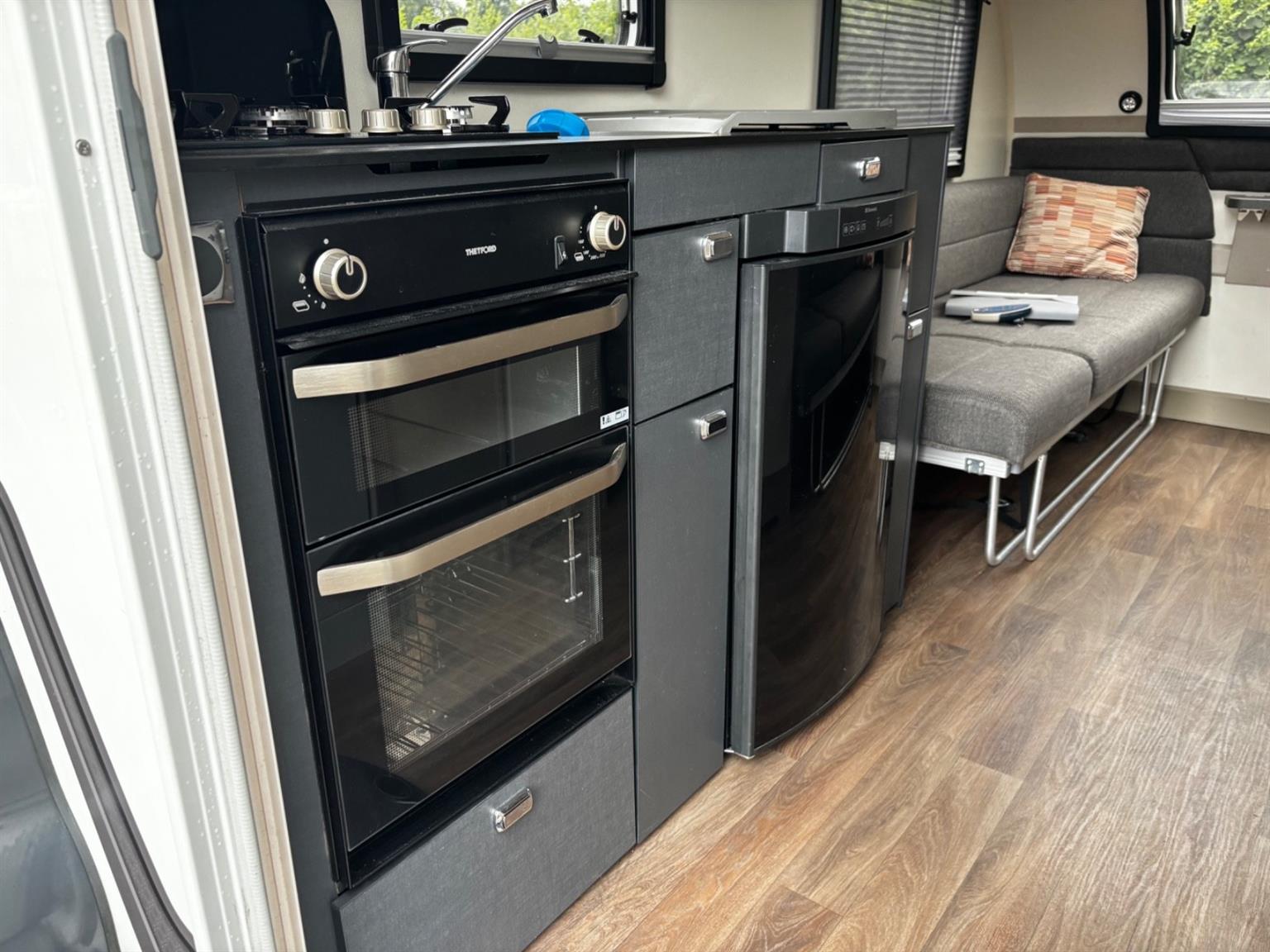 Lovely little caravan, 2017 Swift Base Camp 2, lightweight, small 2 ...