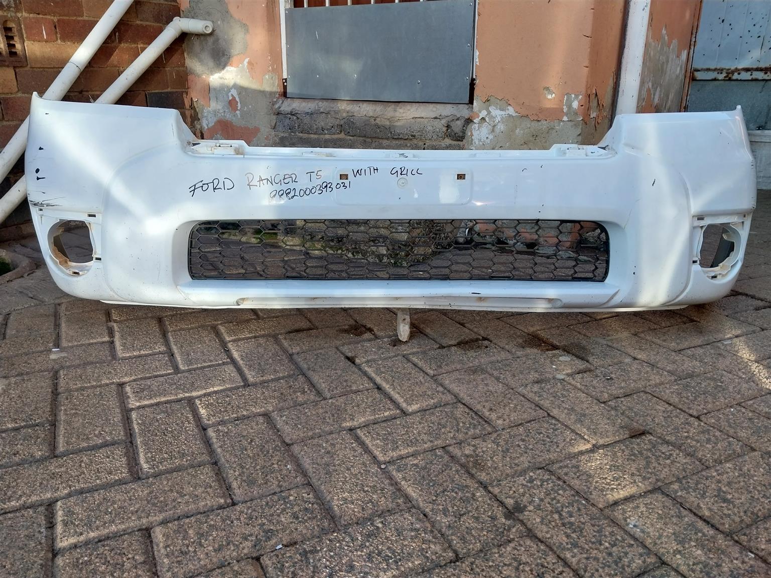 Ford Ranger T5 With Grill Front Bumper | Junk Mail