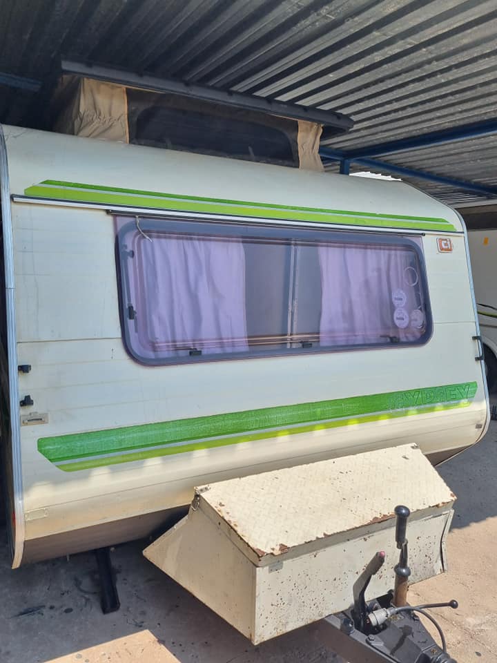 1984 GYPSEY CARAVETTE 6L DERIK | Junk Mail Marketplace