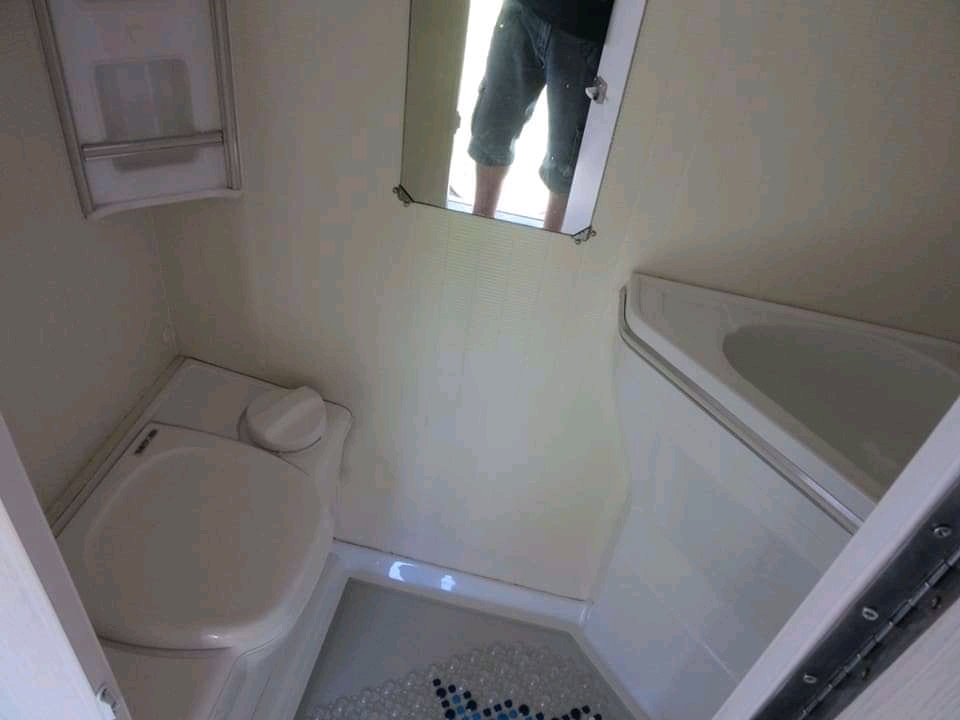 Sprite Surfer Deluxe Caravan | Junk Mail