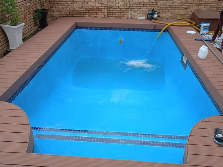 SAM LUXURY SWIMMING POOL AND LAPA, FISH PONDS | Junk Mail