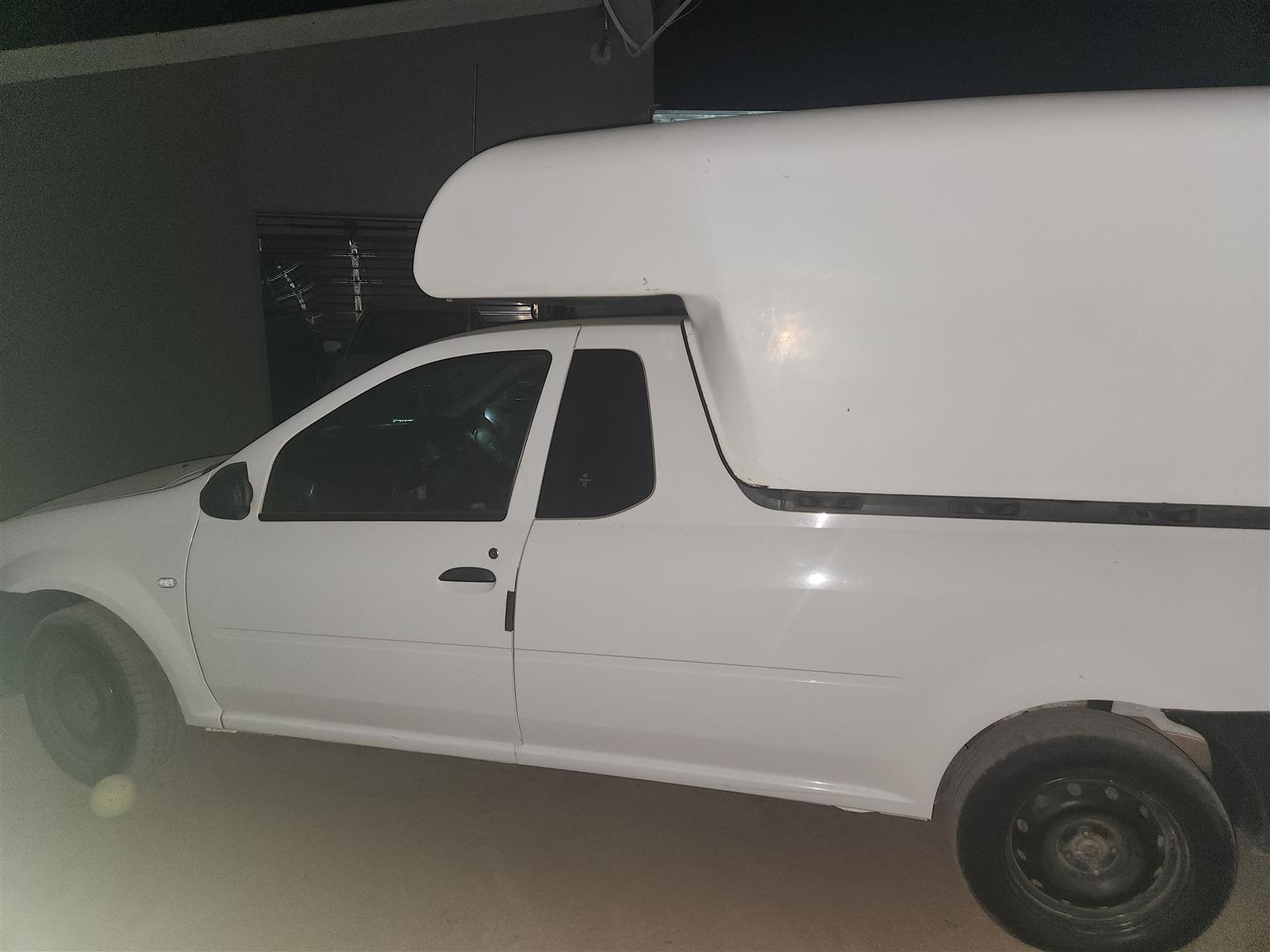 Np200 courier canopy | Junk Mail Marketplace