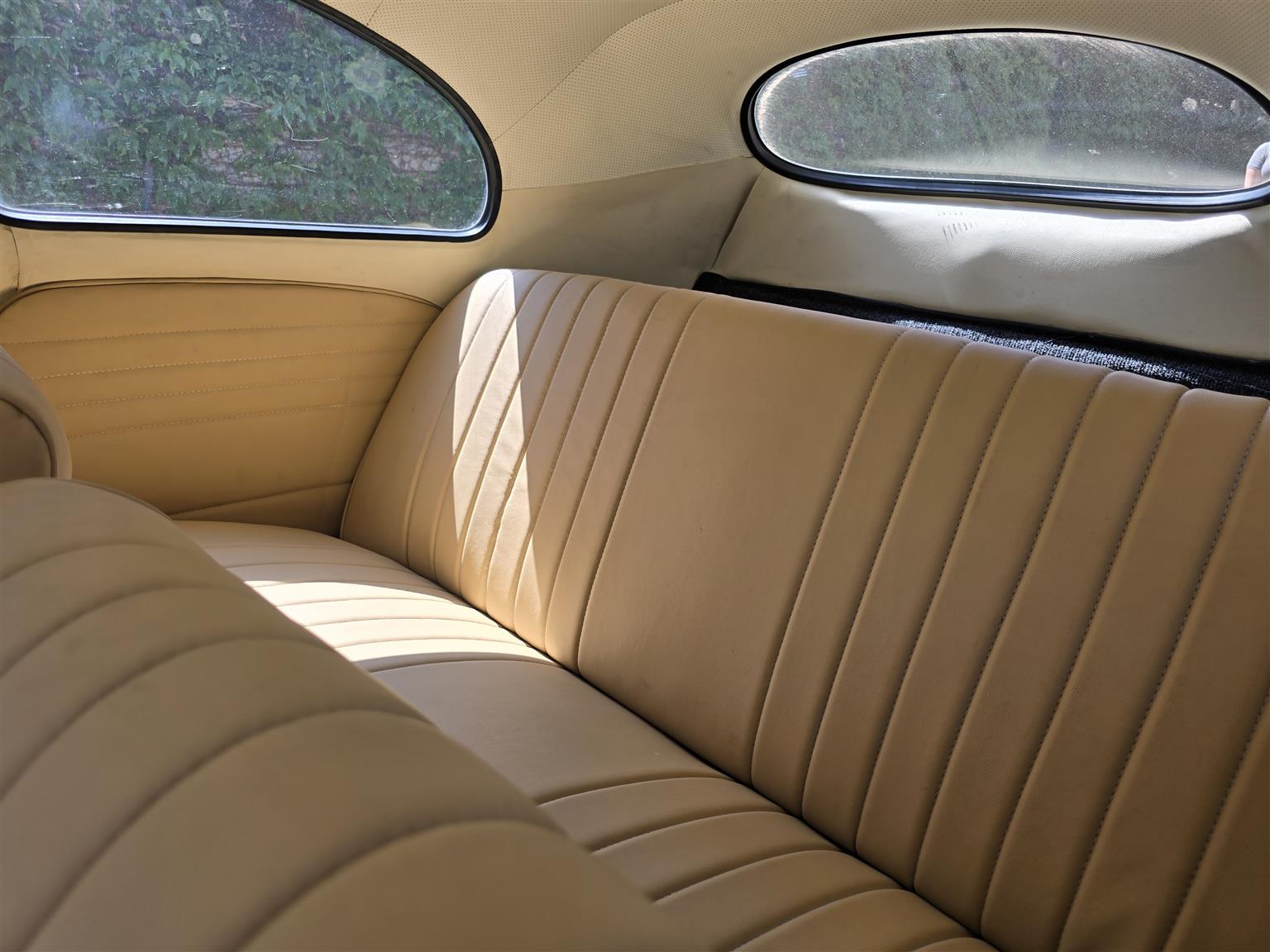 1956 Volkswagen Oval window Beetle | Junk Mail Marketplace