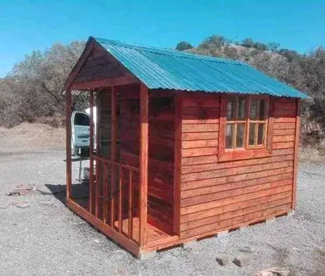 Best Bolato Wendy House | Junk Mail Marketplace