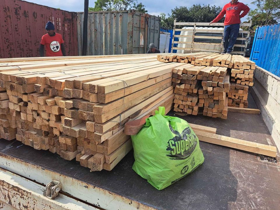 pine timber untreated rafters - purlins - battens - slats | Junk Mail