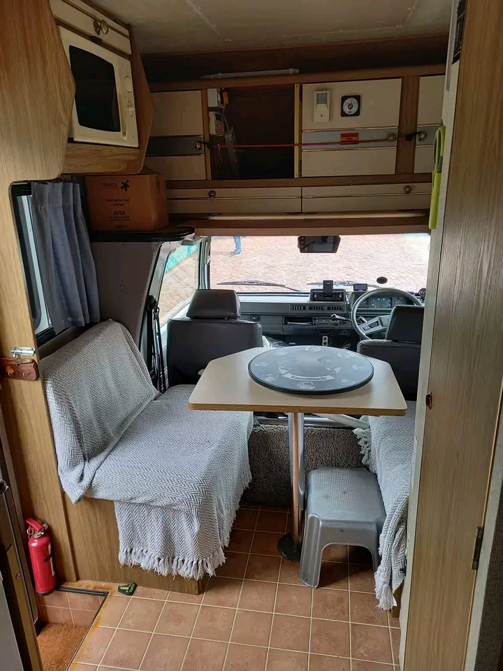 Mitsubishi L300 Motorhome | Junk Mail Marketplace