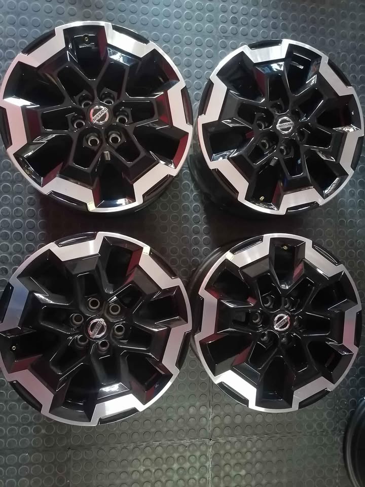 Used Nissan Navara 17inch MAG RIMS (WITH CAPS) for sale in Gauteng ...