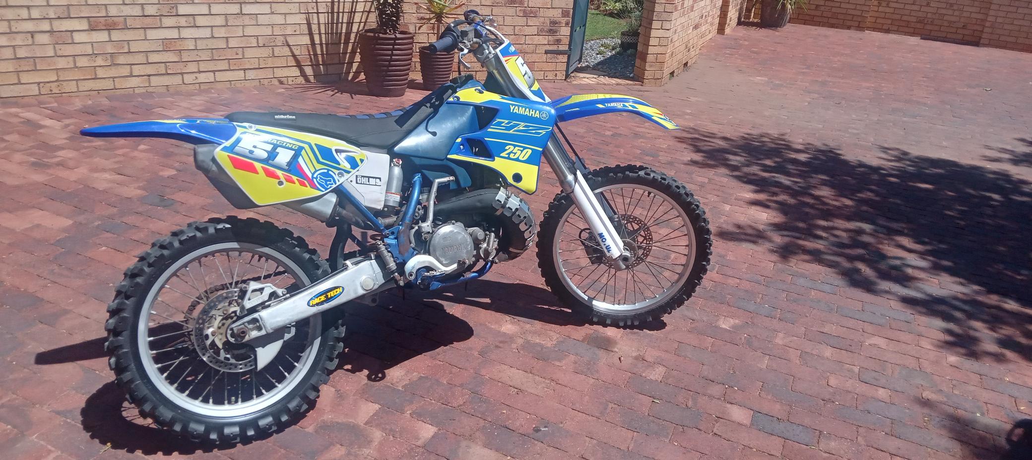 YAMAHA YZ 250 Two stroke Early 2000's model | Junk Mail Marketplace