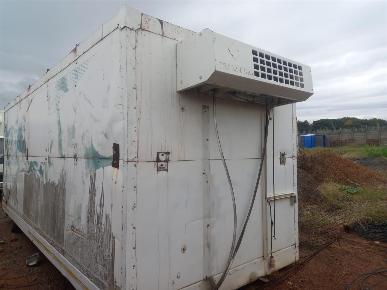 FRIDGE BODY FOR SALE 6.5M LONG | Junk Mail Marketplace
