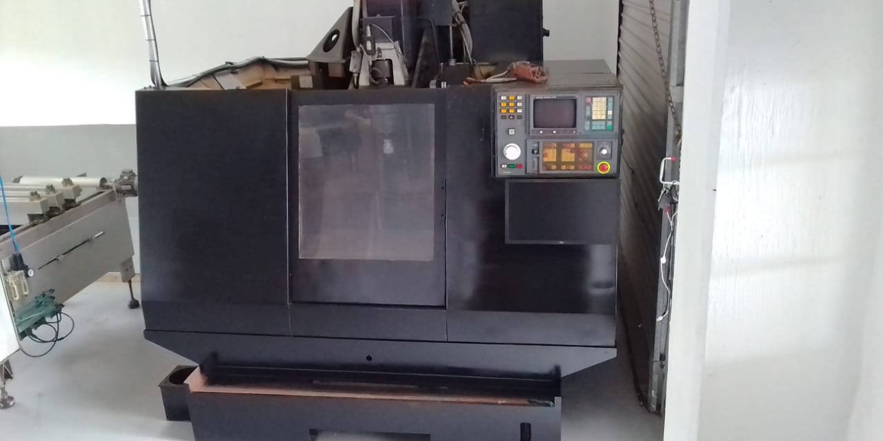 Cincinnati Milacron Sabre 750 CNC Milling Machine Centre | Junk Mail ...