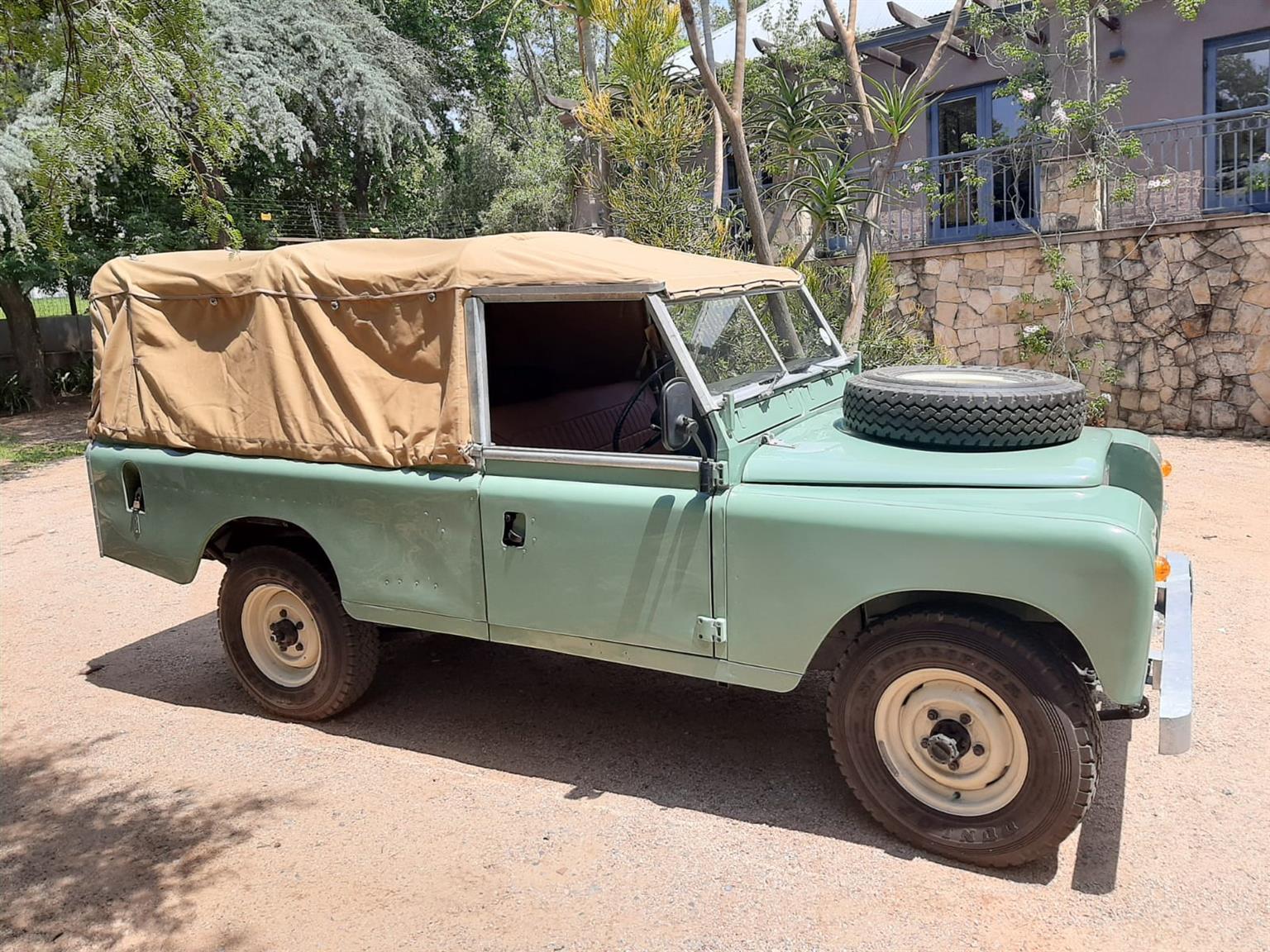 1981 Land Rover Series 3 | Junk Mail