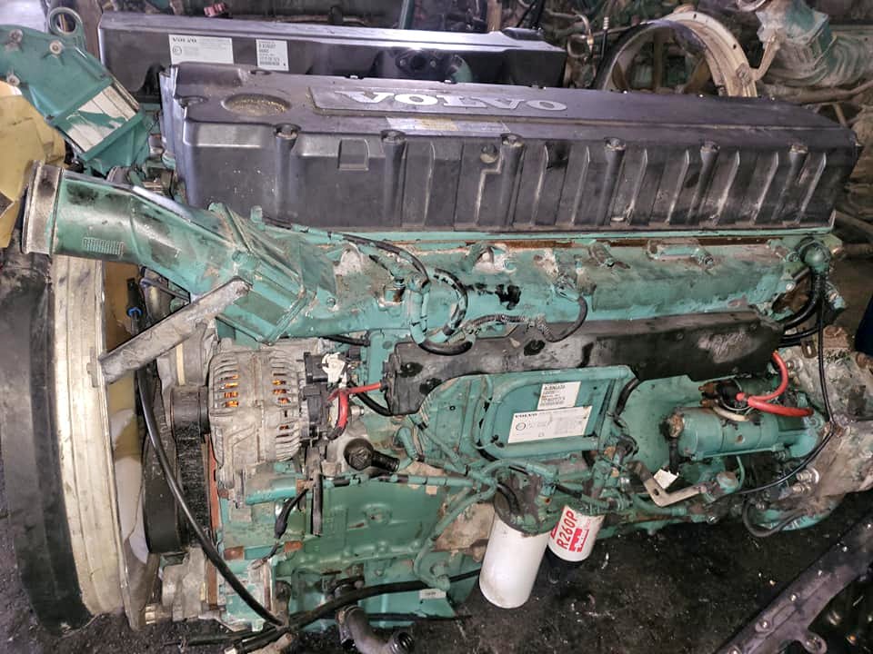 VOLVO D12 TRUCK ENGINE. EXCELLENT CONDITION. COMPLETE | Junk Mail ...