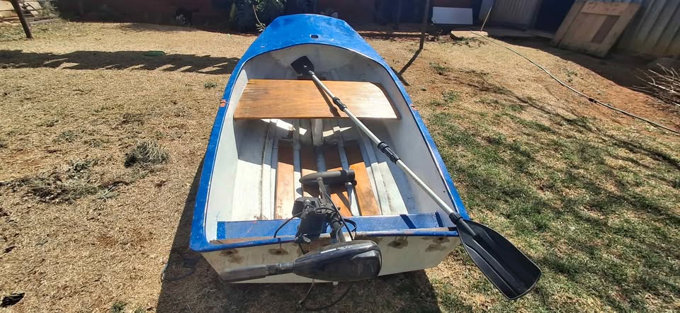 Pram dinghy boat | Junk Mail Marketplace