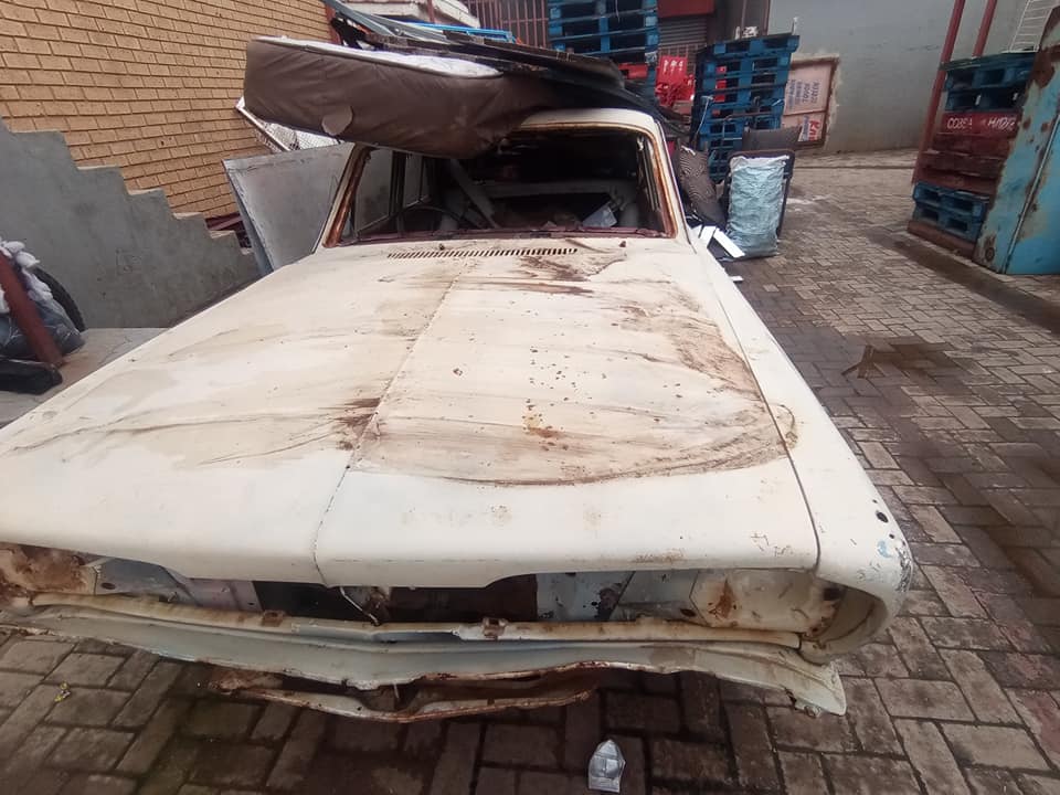 Plymouth Valiant '66 Shell | Junk Mail Marketplace