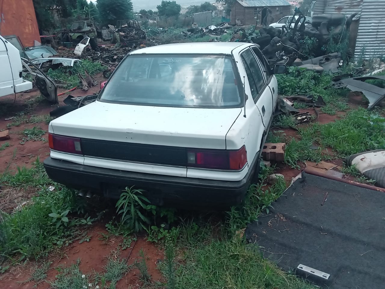 Nissan Sentra box shape stripping for spares | Junk Mail