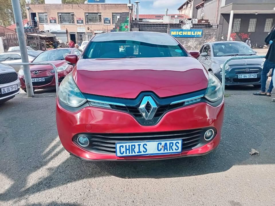 2014 RENAULT CLIO 4 900T ENGINE CAPACITY TURBO MANUAL PETROL RED IN ...
