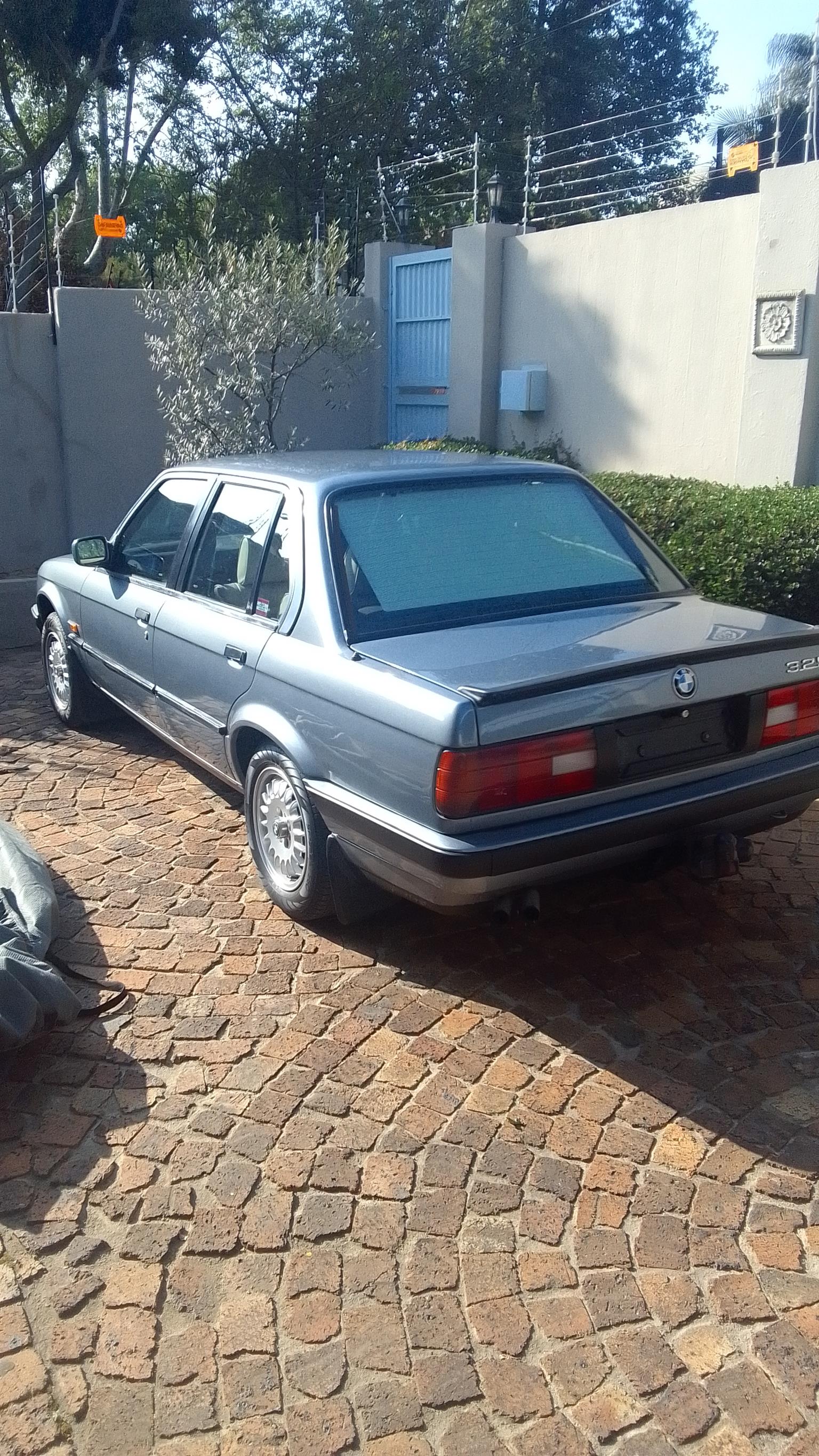 BMW e30 325i Gusheshe FOR SALE | Junk Mail