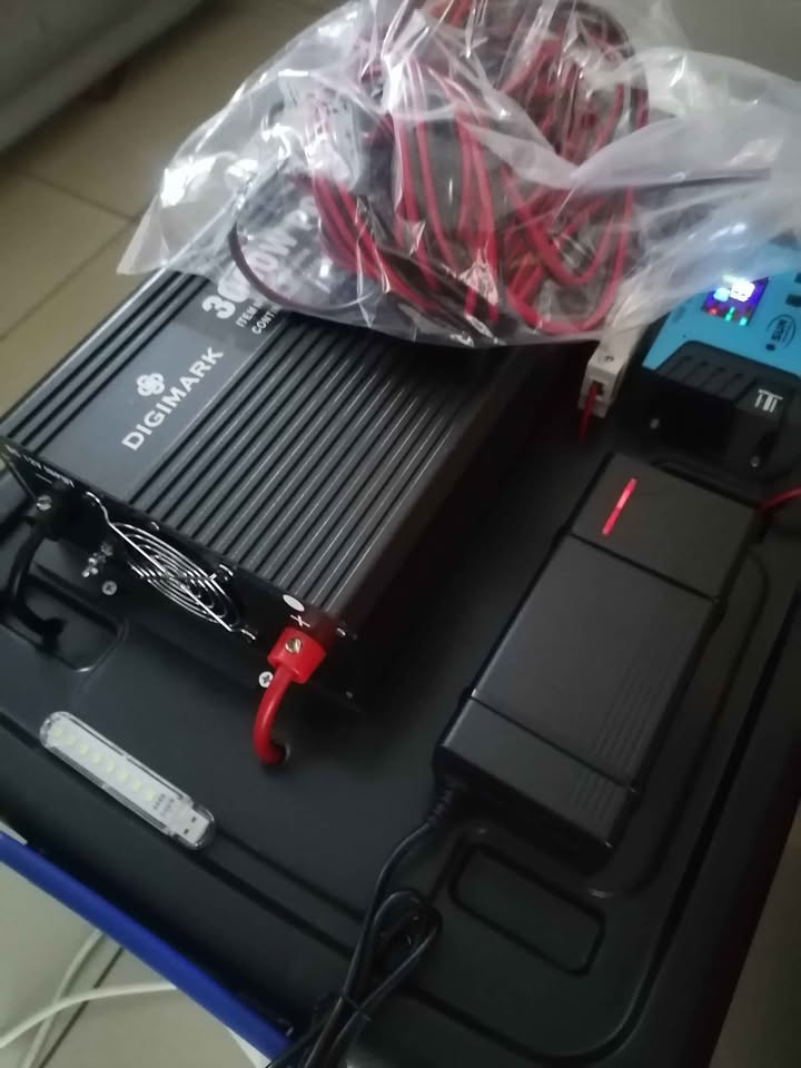 Power box,, Digimark 3000watt 12V power inverter, battery backup power ...