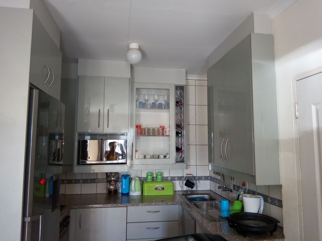 Two Bedroom Apartment to Rent in Kya Sands Estate/Bloubosrand. | Junk ...