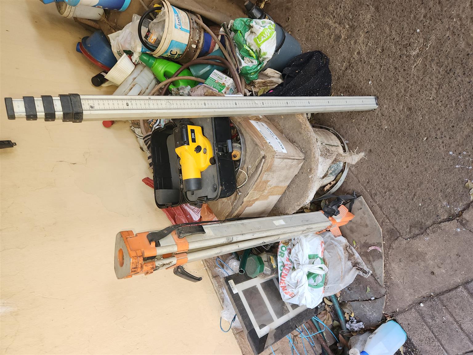 Webco 20x dumpy level with tripod and meusure pole | Junk Mail Marketplace